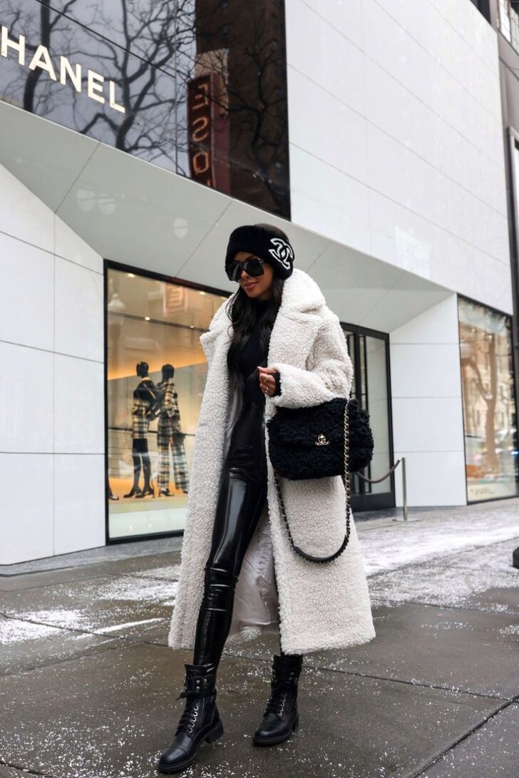 40 Black Combat Boots Outfit for Winter - Chicinspire